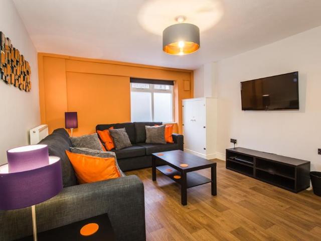 1 bedroom terraced house to rent