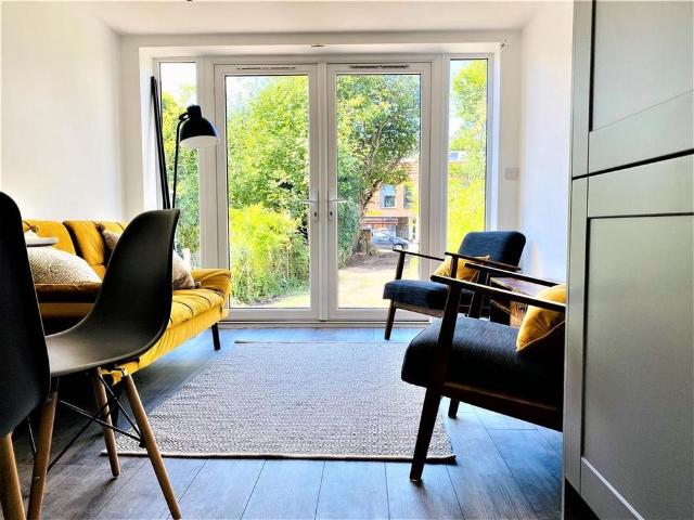 1 bedroom terraced house to rent