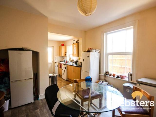 1 bedroom terraced house to rent