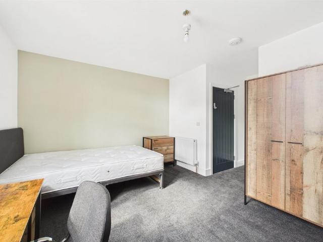 1 bedroom terraced house to rent