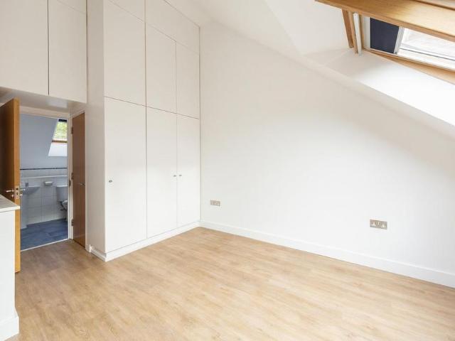 1 bedroom terraced house to rent