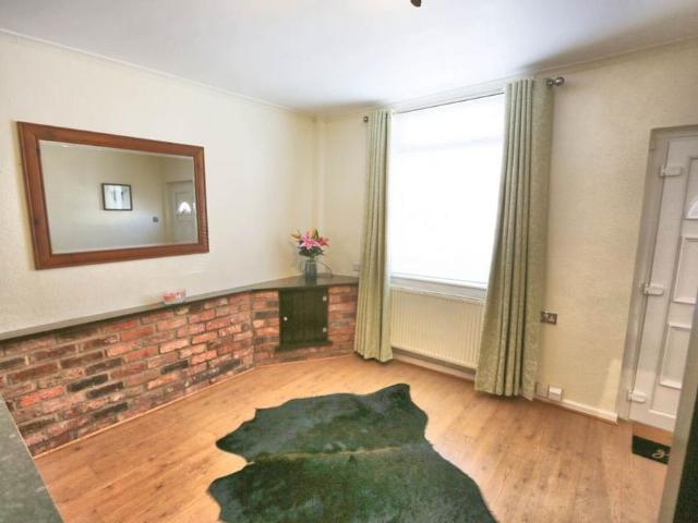 1 bedroom terraced house to rent