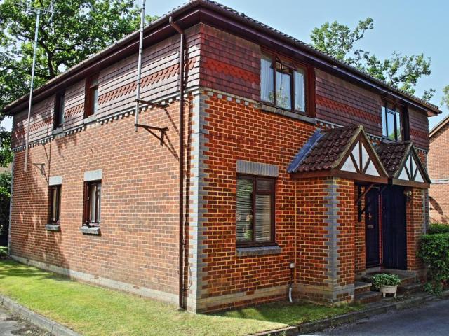 1 bedroom terraced house to rent