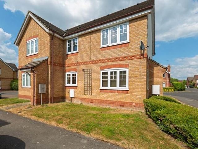 1 Bedroom Terraced House To Rent In Carnation Way, HP21