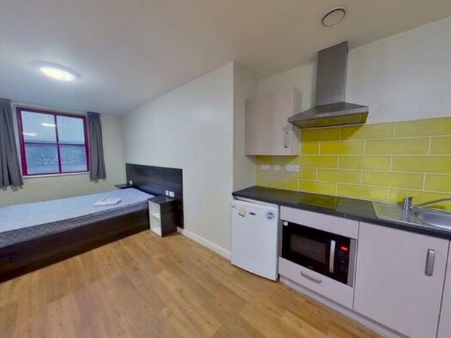 1 Bedroom Terraced House To Rent In Flat Avalon Court, G17