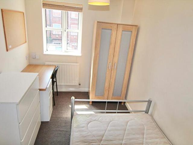 1 Bedroom Terraced House To Rent In Peveril Street, Nottingham, Nottinghamshire, NG7