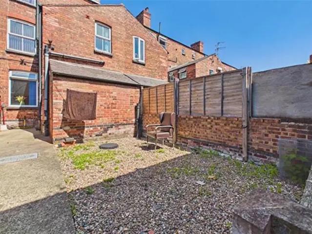 1 Bedroom Terraced House To Rent In Room, NG2