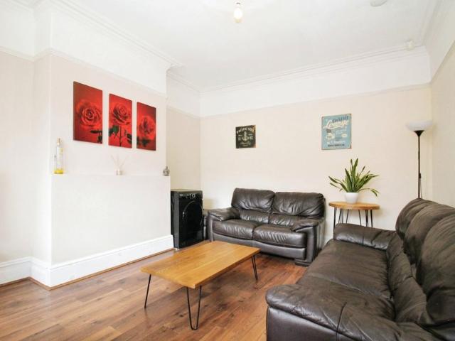 1 bedroom terraced sharedaccommodation to rent