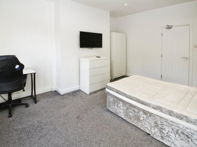 1 bedroom terraced sharedaccommodation to rent