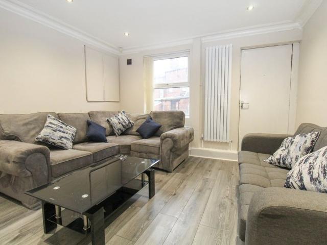 1 bedroom terraced sharedaccommodation to rent