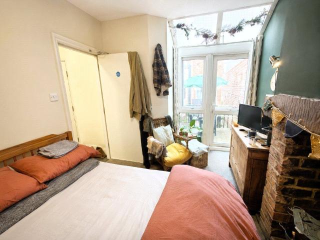 1 bedroom terraced to rent Churton Road, Chester, Cheshire, CH3