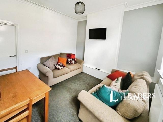 1 bedroom terraced to rent Egerton Street, Stoke on Trent, Staffordshire, ST1