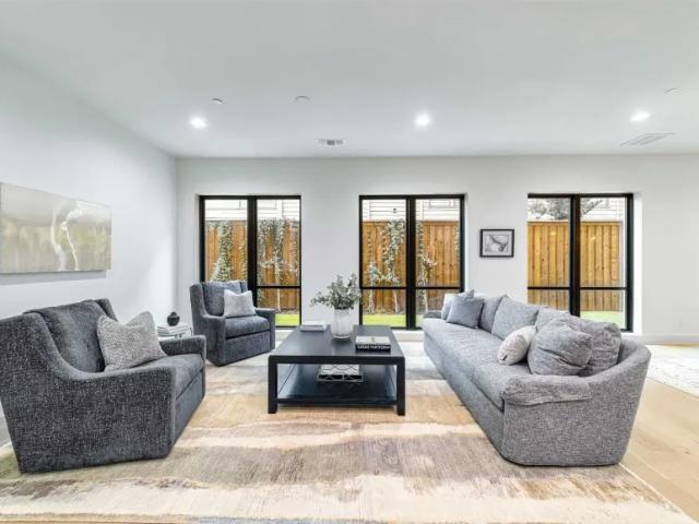 1 bedroom, Tx Tx 102702087