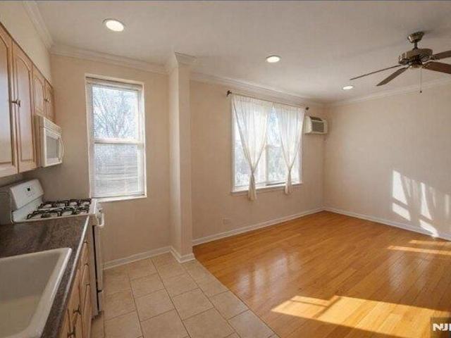 1 bedroom, Union City NJ 07087 LS102560225