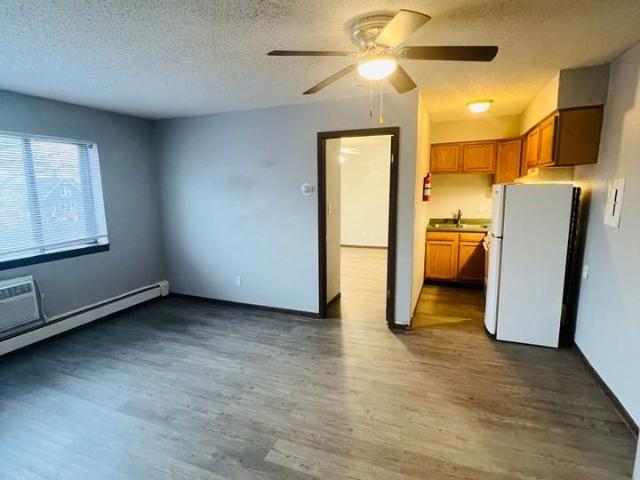 1 Bedroom Units Available 1 Bedroom Apartment for Rent at 640 16th Ave Sw, Cedar Rapids, IA 52404 Taylor