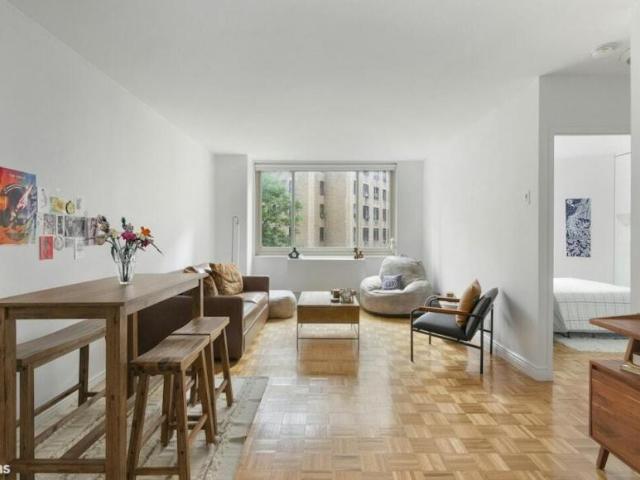 1 bedroom, Upper West Side NY 102244977