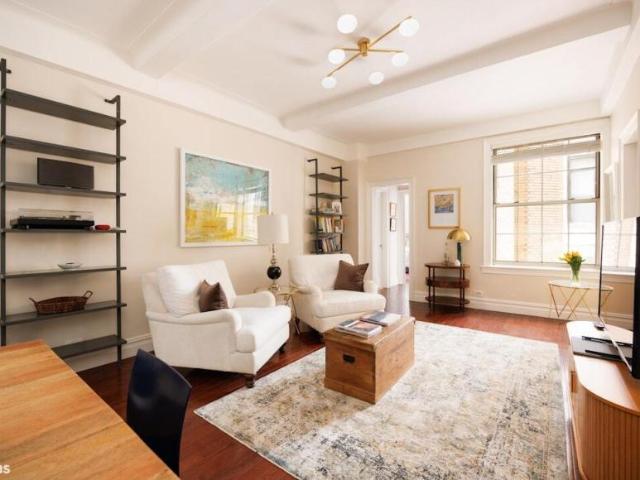 1 bedroom, Upper West Side NY 102245504