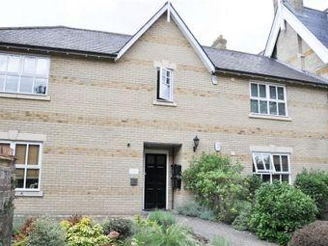 1 Bedrooms Maisonette for rent in 212 New London Road, Chelmsford, Essex CM2