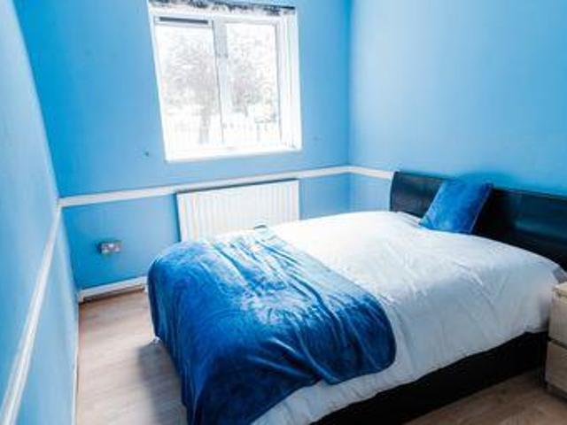 1 Bedrooms Maisonette for rent in Batman Close, White City W12