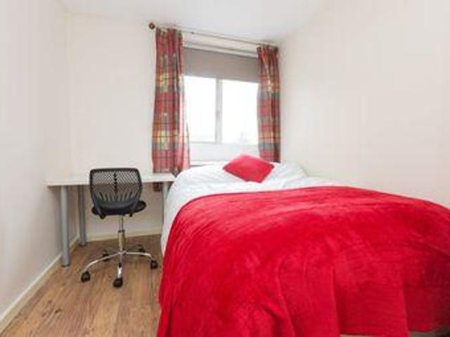 1 Bedrooms Maisonette for rent in Bromells Road, Clapham North SW4