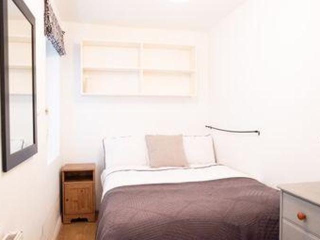 1 Bedrooms Maisonette for rent in Bromfelde Road, Clapham North SW4