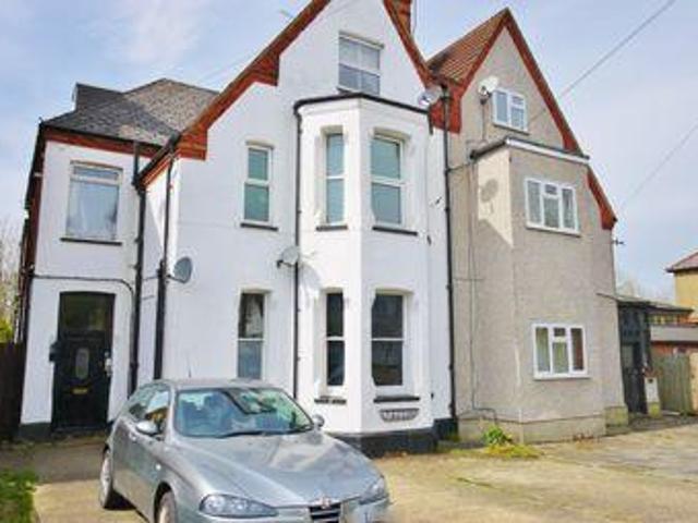 1 Bedrooms Maisonette for rent in Hallowell Road, Northwood HA6