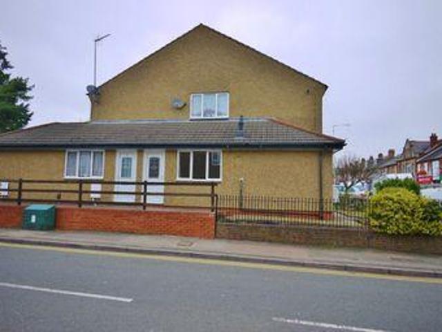1 Bedrooms Maisonette for rent in High Street, Northwood HA6