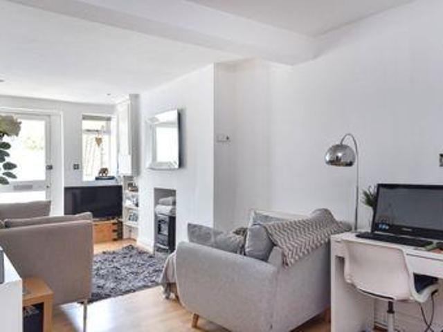 1 Bedrooms Maisonette for rent in Pascal Mews, London SE19