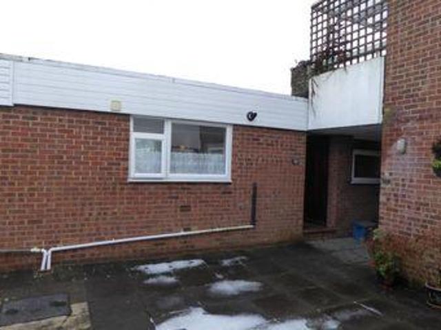 1 Bedrooms Maisonette for sale in Cascades, Courtwood Lane, Foresdale Croydon, Surrey CR0