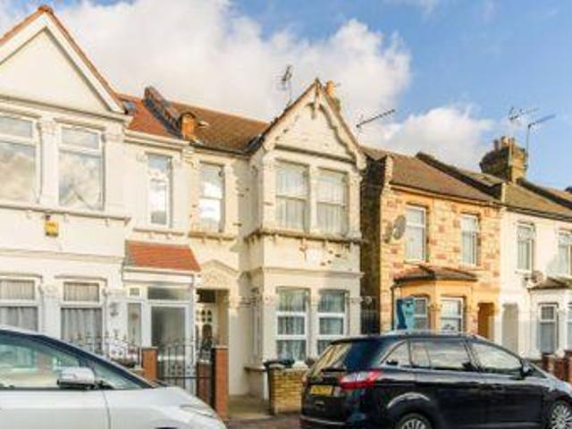 1 Bedrooms Maisonette for sale in Faircross Avenue, Ilford IG11