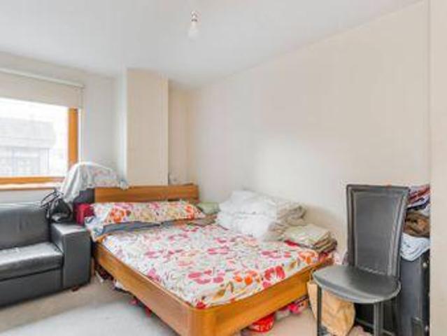 1 Bedrooms Maisonette for sale in Ilford Hill, Ilford IG1