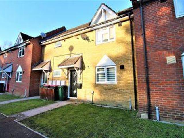 1 Bedrooms Maisonette for sale in Jackson Road, Crawley, West Sussex. RH11