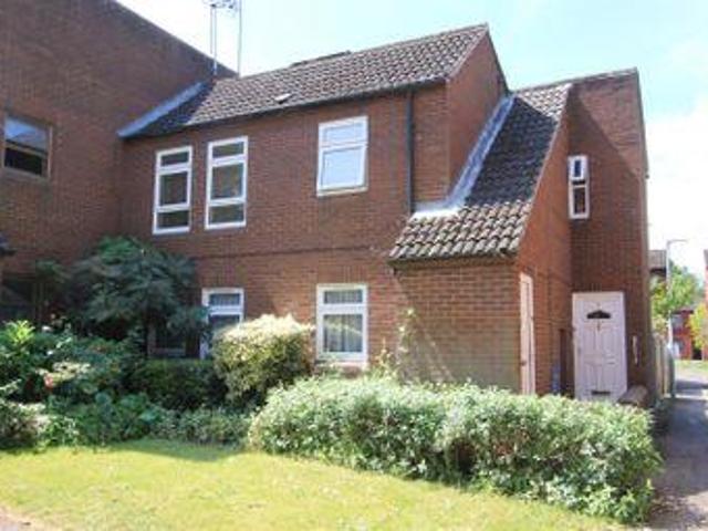 1 Bedrooms Maisonette for sale in Lupin Close, West Drayton UB7