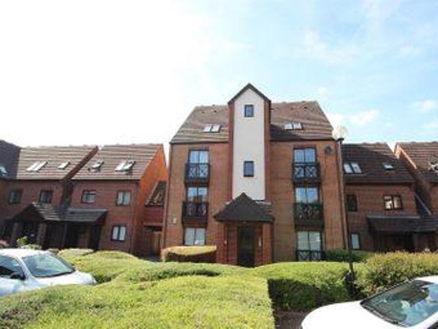1 Bedrooms Maisonette for sale in Peter James Court, Stafford ST16