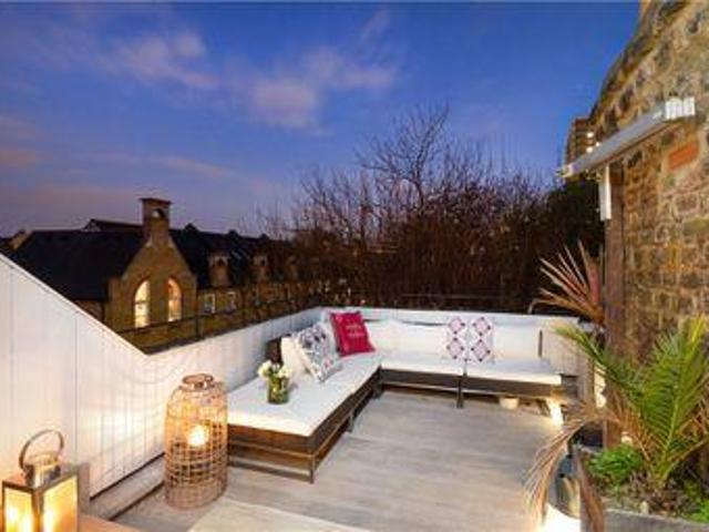 1 Bedrooms Maisonette for sale in Vicarage Crescent, London SW11