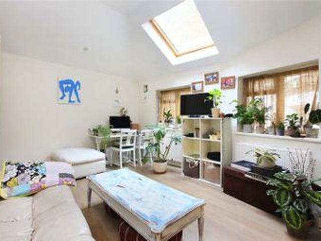 1 Bedrooms Mews house for rent in Old Town, Clapham Common SW4