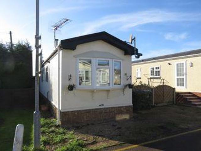 1 Bedrooms Mobile/park home for sale in Station Road, Lower Stondon, Henlow SG16