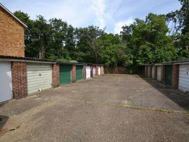 1 Bedrooms Office for rent in Fairby Road, London SE12