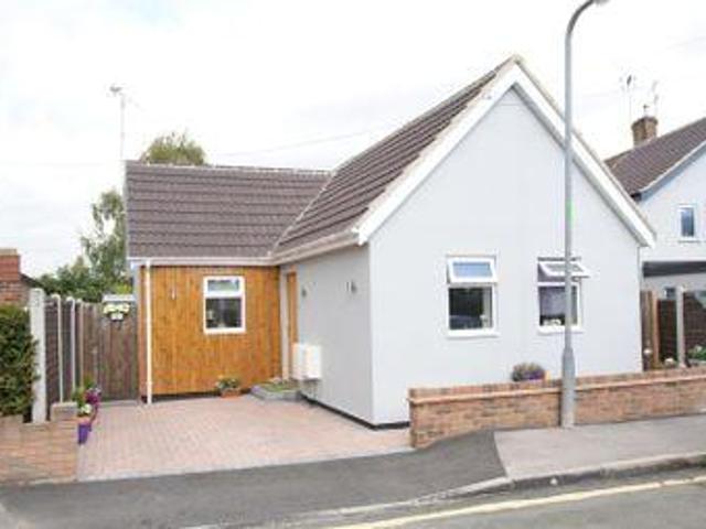 1 Bedrooms Bungalow for sale in Marylands Avenue, Hockley SS5