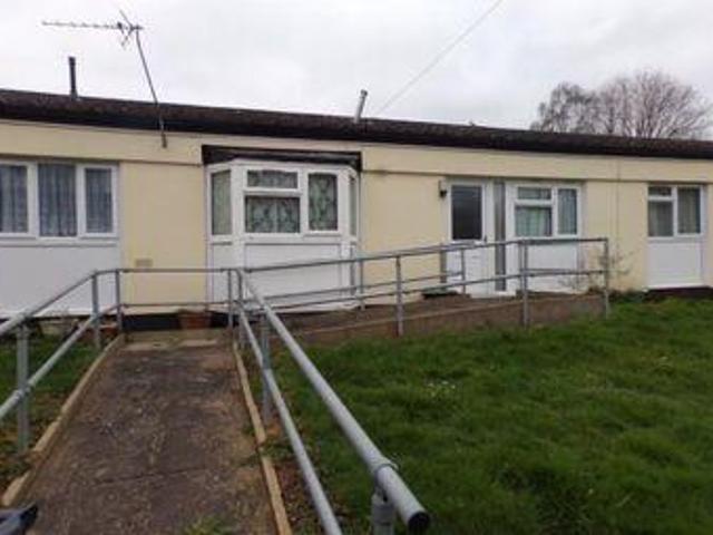 1 Bedrooms Bungalow for sale in Larkhill Walk, Kings Norton, Birmingham, West Midlands B14