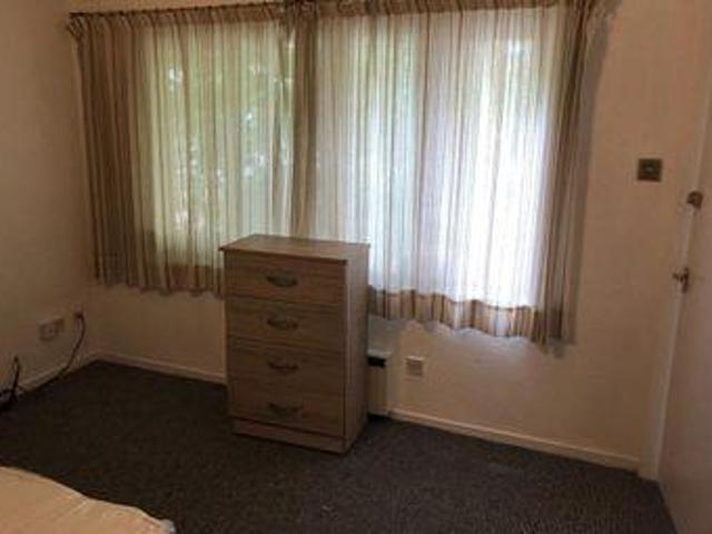 1 Bedrooms Detached house for rent in Malden Road, New Malden, New Malden KT3