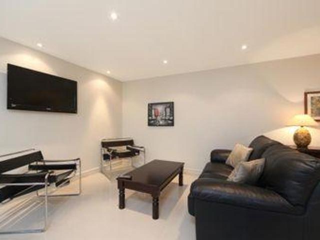 1 Bedrooms Detached house for rent in Addison Bridge Place, London W14
