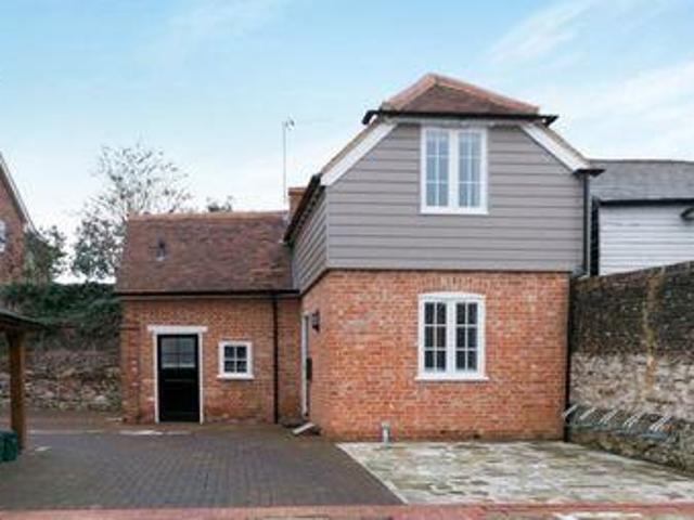 1 Bedrooms Detached house for rent in West Street, Farnham GU9