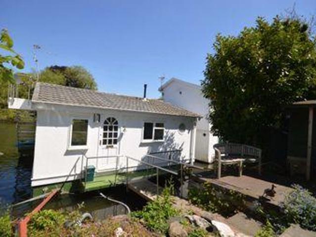1 Bedrooms Detached house for sale in Taggs Island, Hampton TW12