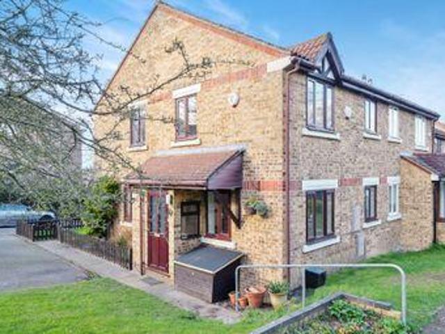 1 Bedrooms End terrace house for sale in Stanton Close, Orpington BR5