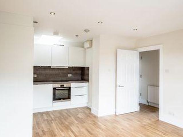1 Bedrooms Flat for rent in 102 106, Oakleigh Road North, London N20