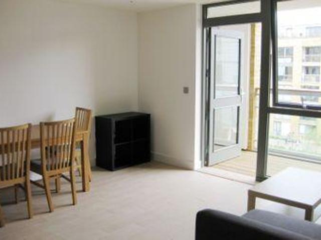 1 Bedrooms Flat for rent in 11 Canalside Square, London N1