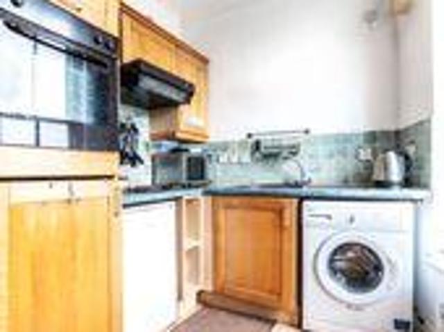 1 Bedrooms Flat for rent in 1 3 Voltaire Road, Clapham North SW4