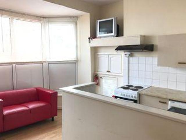1 Bedrooms Flat for rent in 21 Richardson Street Flat 5, Swansea SA1