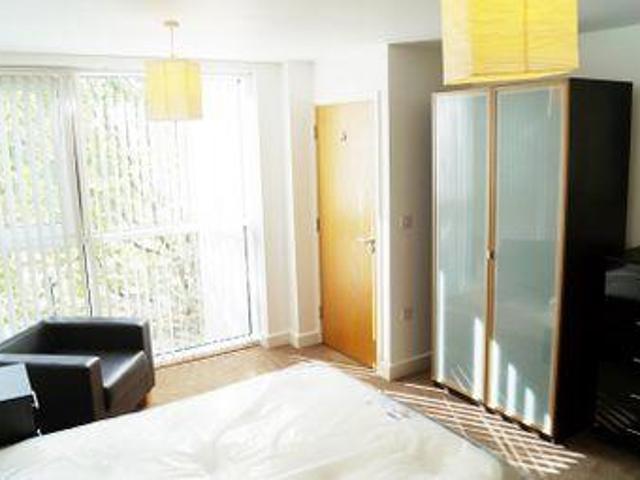 1 Bedrooms Flat for rent in 22 Western Gateway, Dockland, London E16